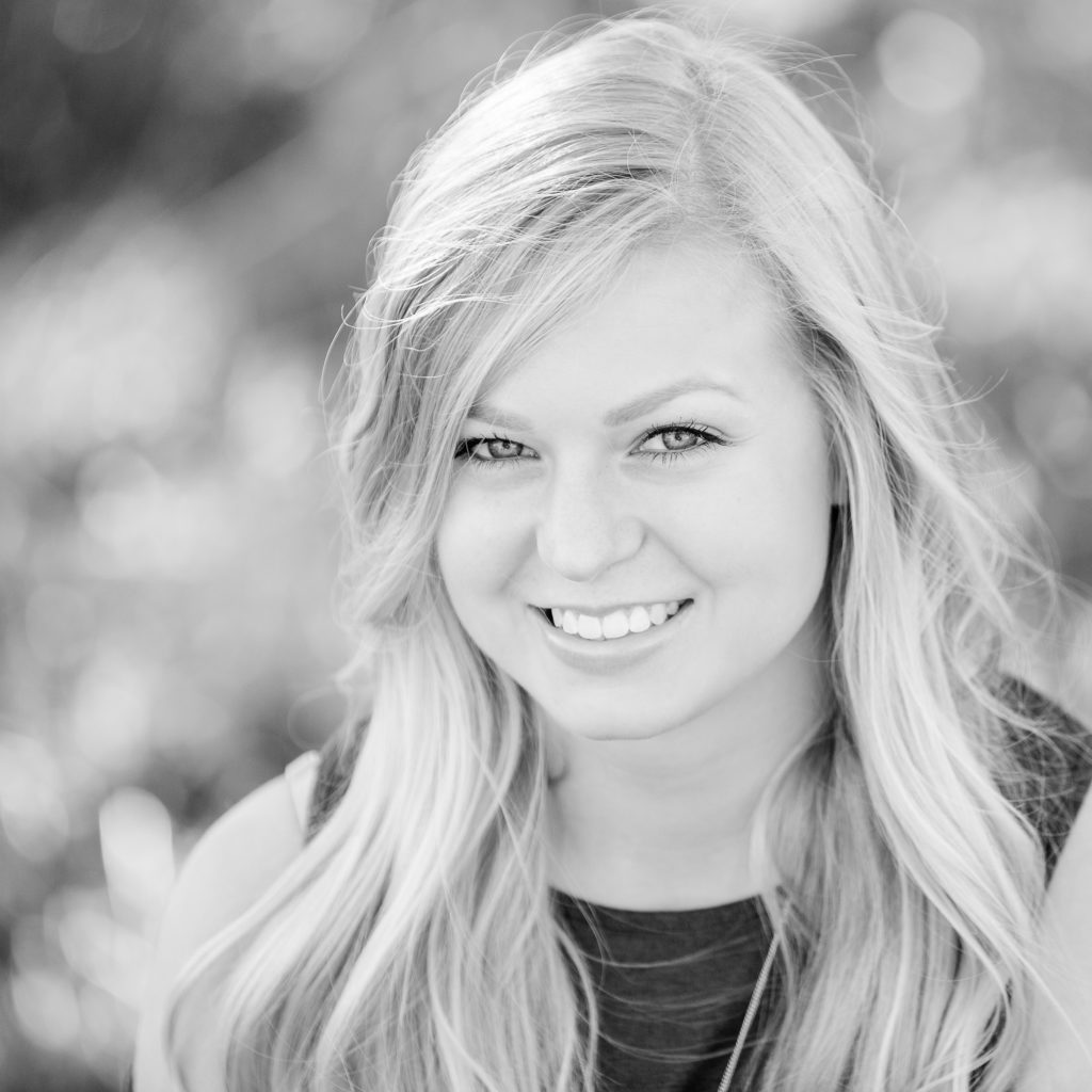 2018 senior - emma - Jennifer Schultz Photography